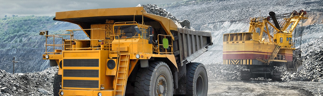 5W-40 improves mining haul truck fuel efficiency | Mobil™