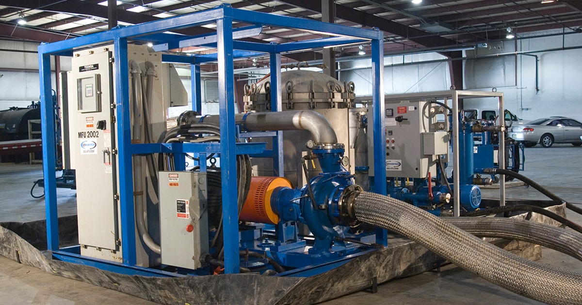 High Velocity Oil Flushing | Mobil™