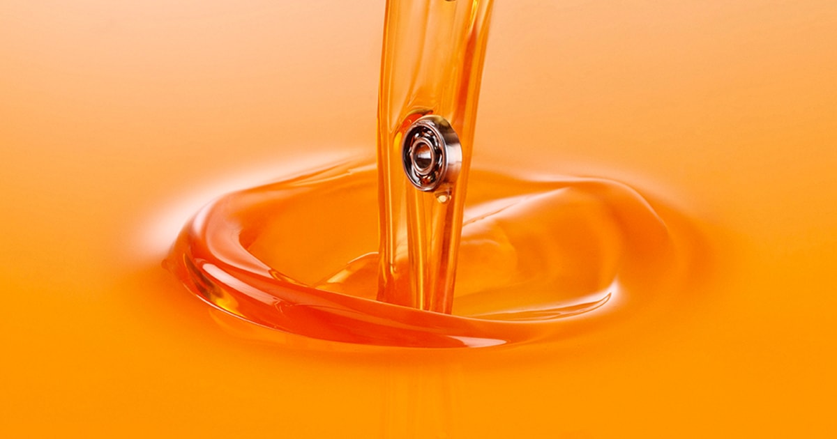 Mobil SHC 525 synthetic hydraulic oil improves productivity | Mobil™