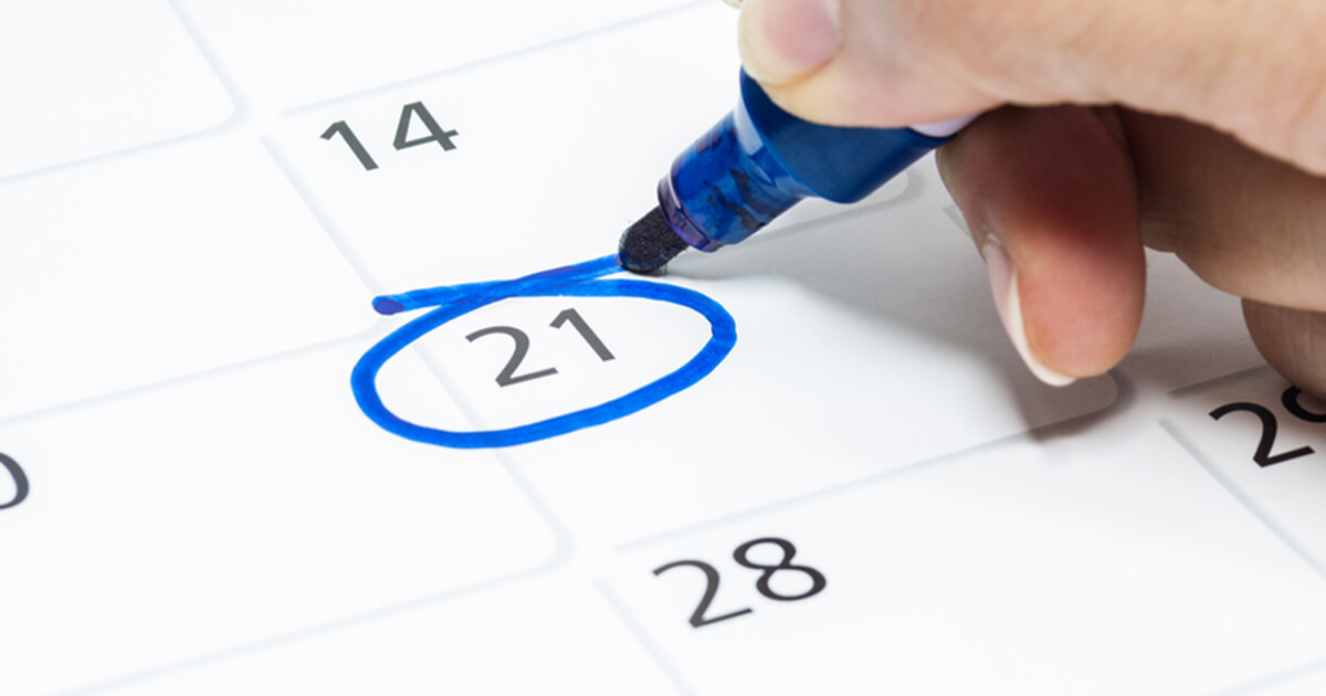 How long between oil changes? Car care calendar| Mobil™ Motor Oils