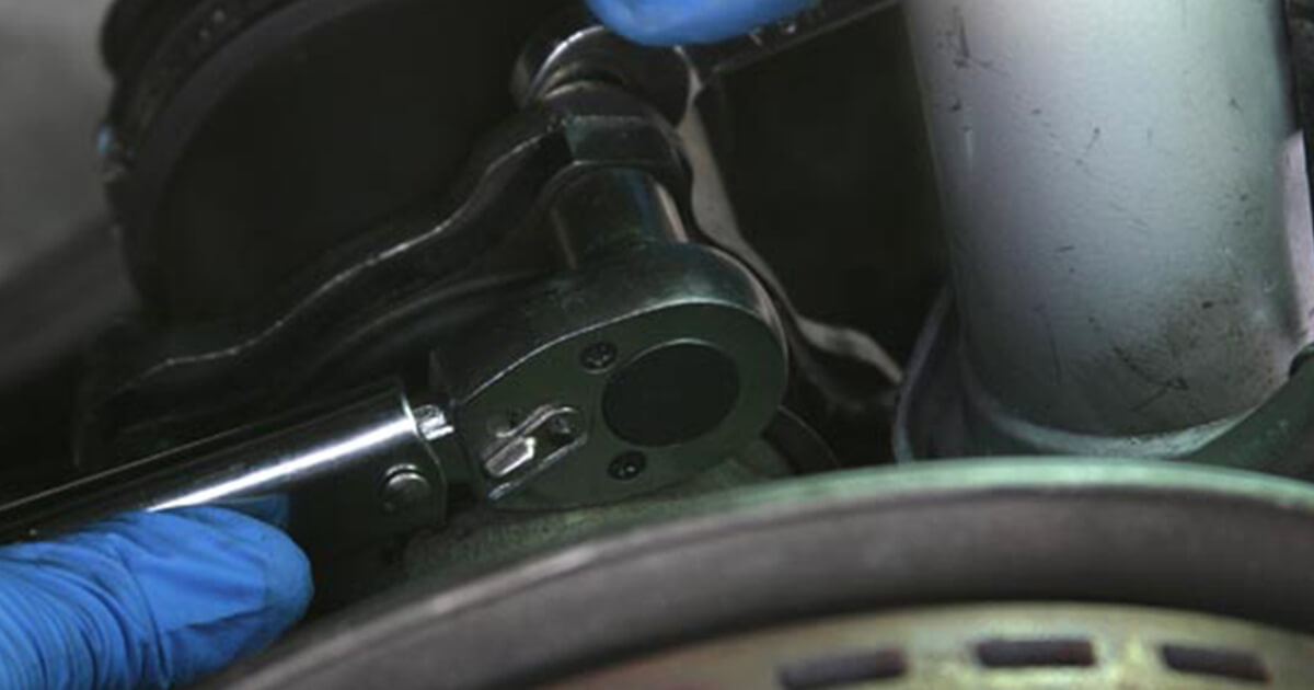 Ten steps to replacing CV axles | Mobil™