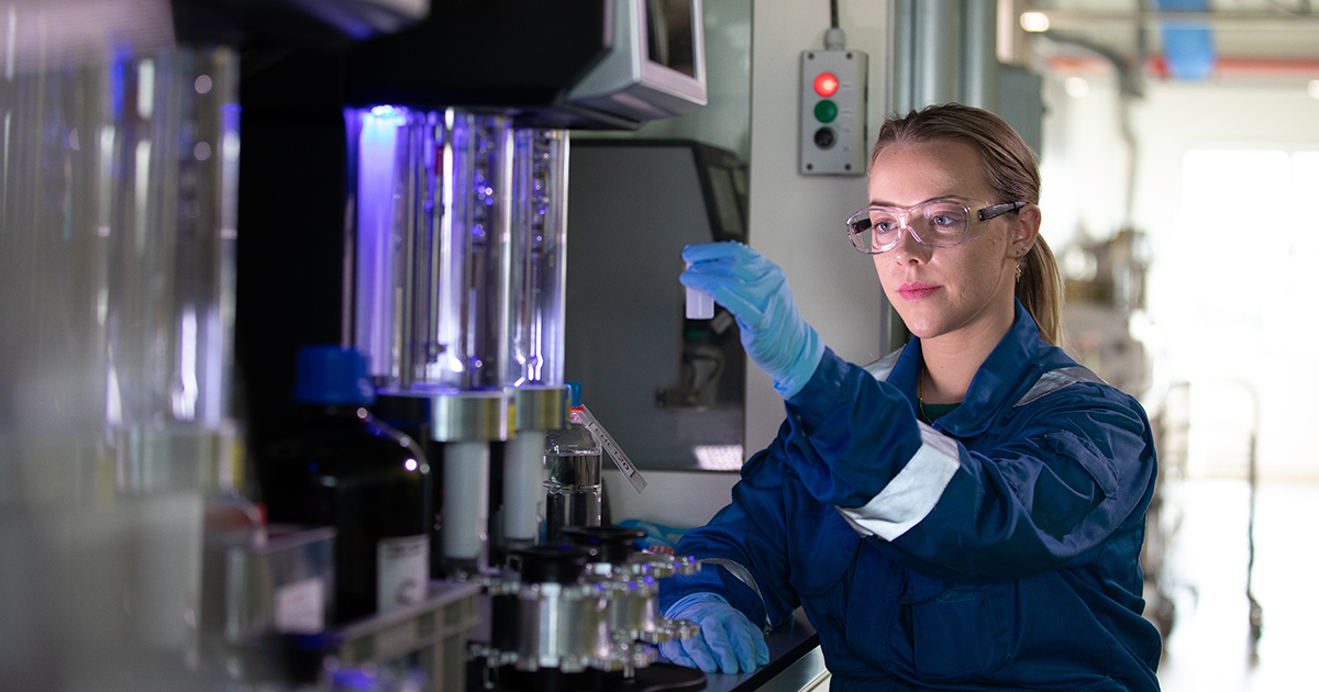 Mobil Lubricant Analysis | About us